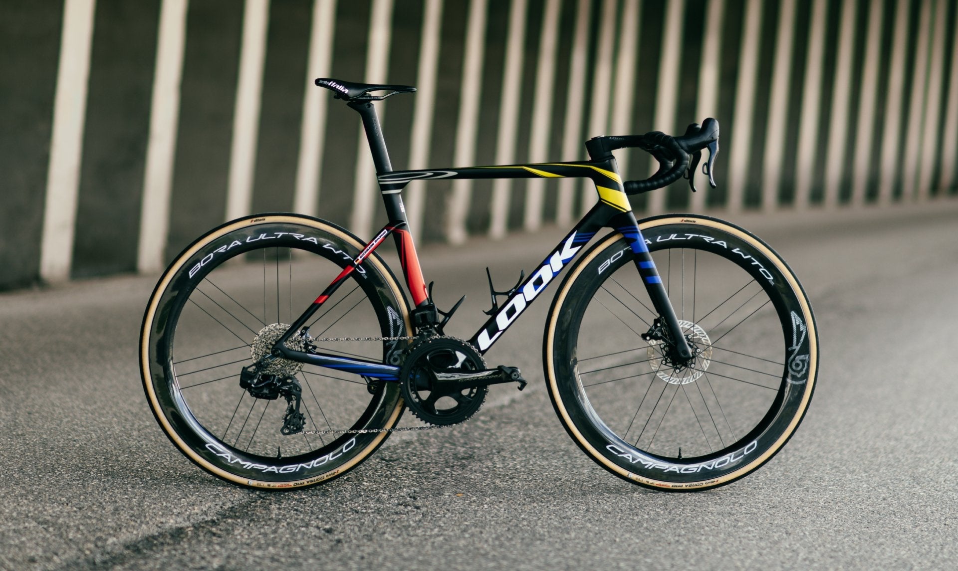 Look Bicycle Review 2025: Why Pro Cyclists Choose This French Legend ...